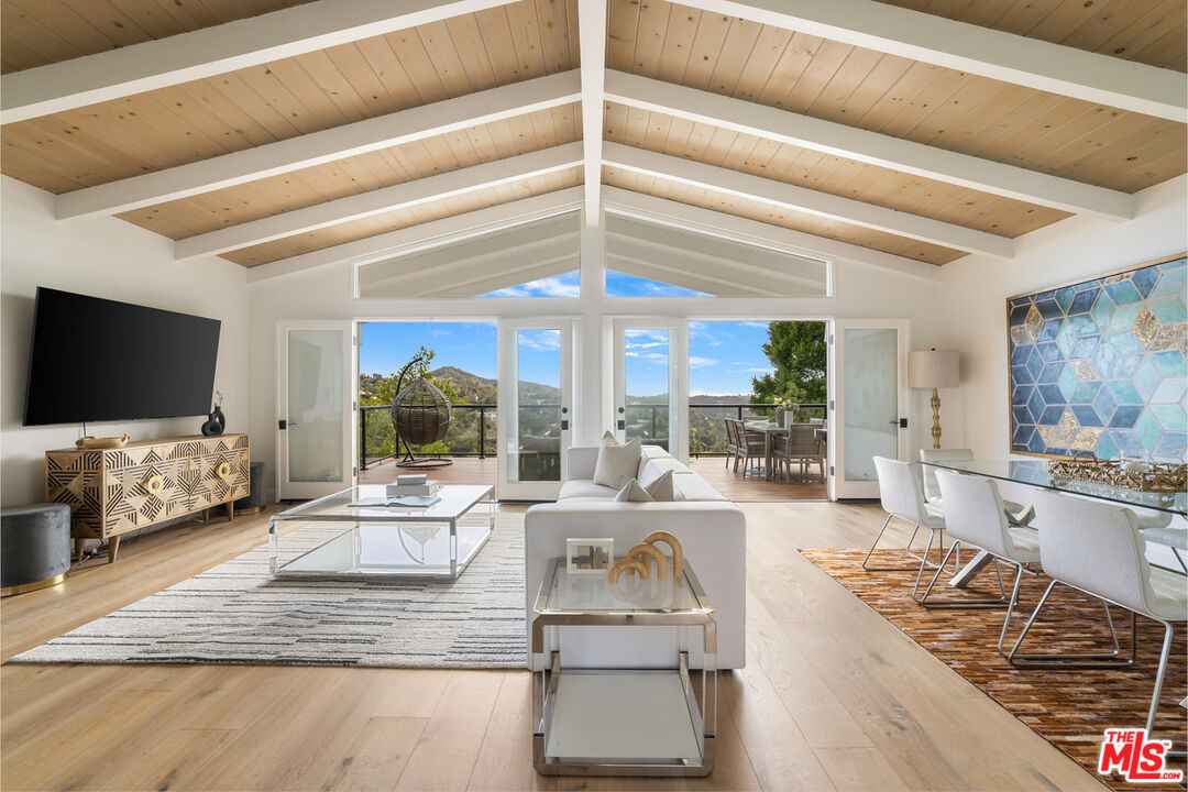 Christopher Shahinian – Real Estate Broker